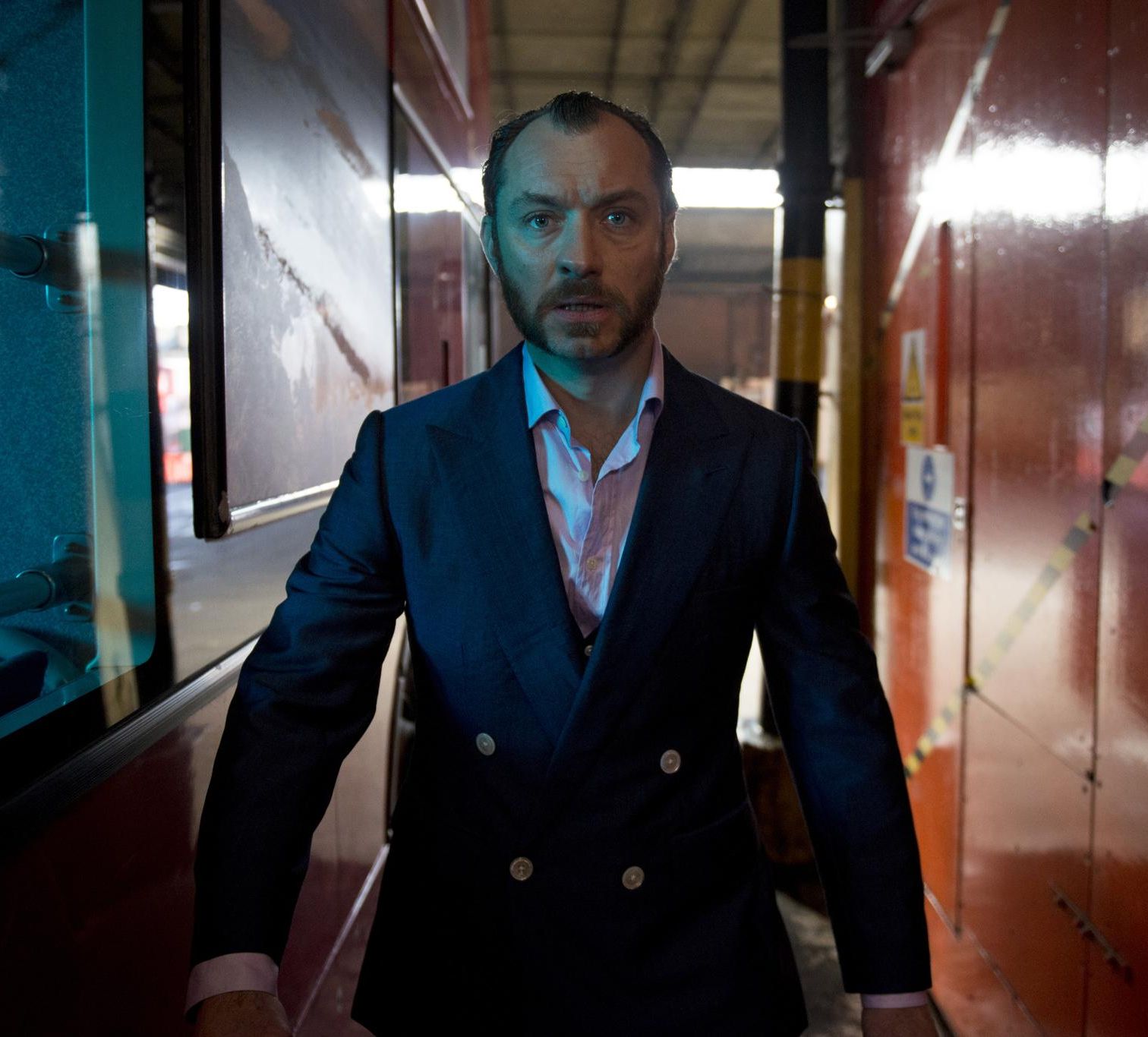 Jude Law as Dom Hemingway | Cultjer