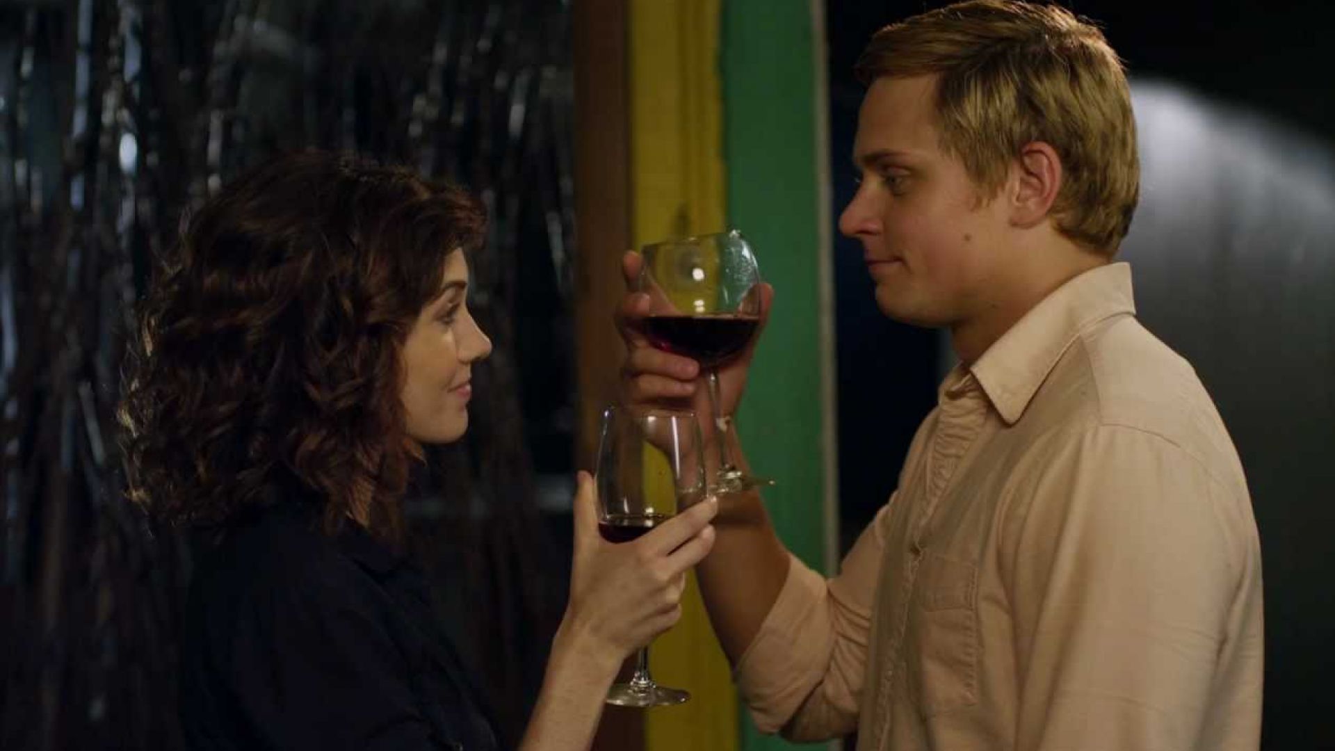 Trailer for the movie "Surviving Family" | Cultjer